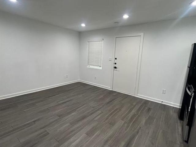 321 E 8th Street # 208