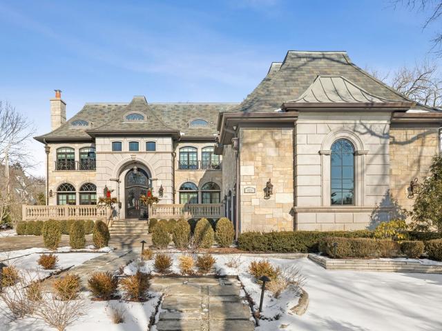321 E 9th Street, Hinsdale, US, IL