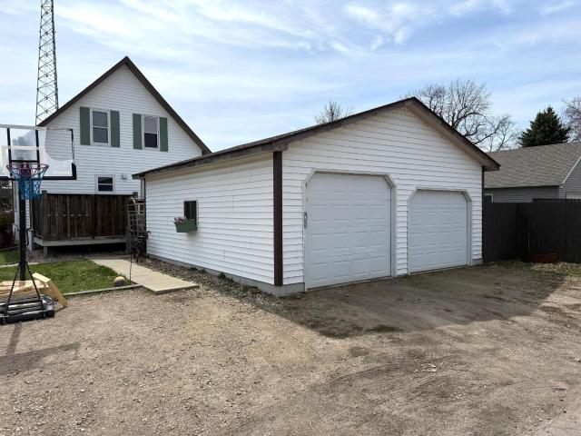 321 E 2nd Street
