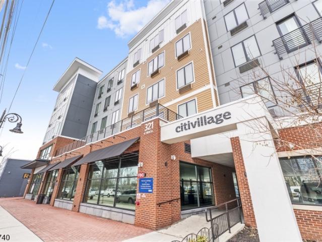 321 E 3Rd St # 524