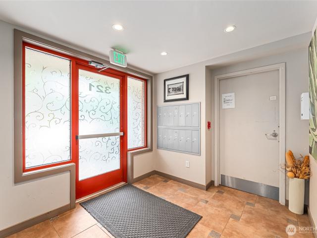 321 E Thomas St, Unit 303, Seattle, WA 98102 | MLS #2496