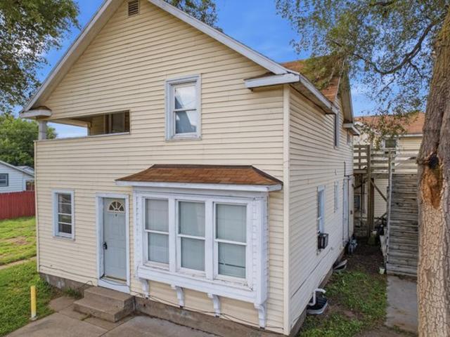 321 E Washington St, Prairie du Chien, WI 53821