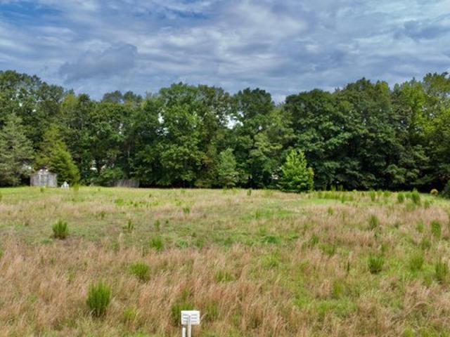 321 E Barbee St, Zebulon, NC 27597