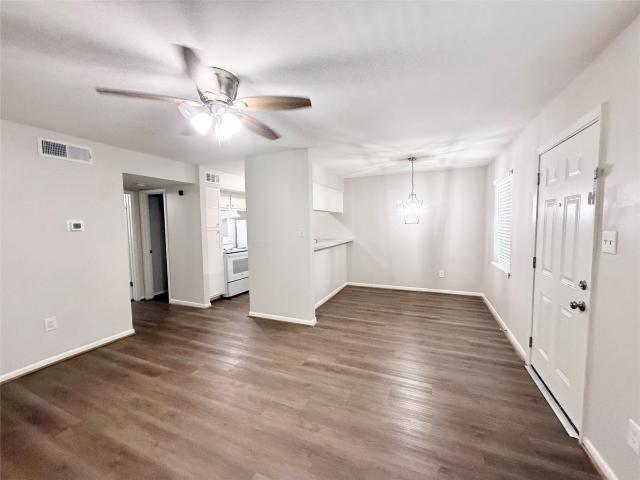 321 E Cedar Street 9