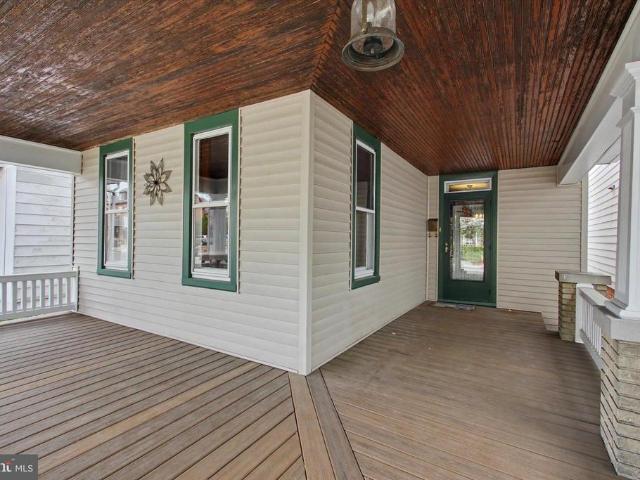 321 E Middle Street