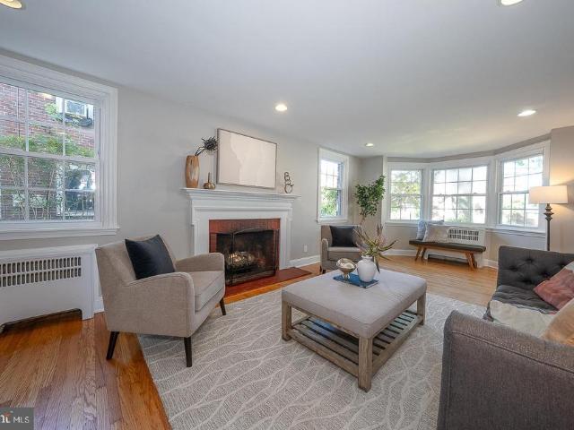 321 Earlington Road