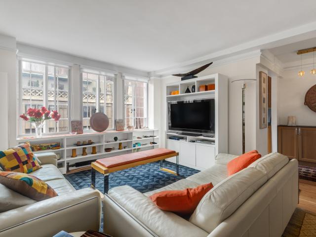 321 East 43rd Street, New York, NY