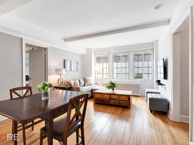 321 East 43rd Street, New York, NY