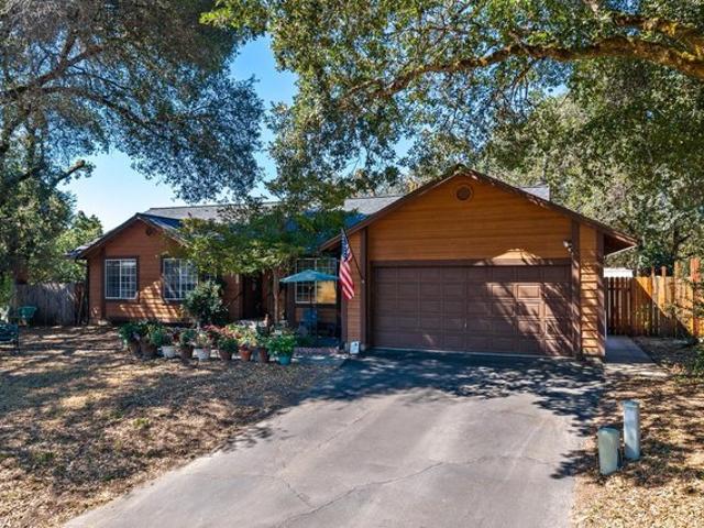 321 Forsythe Dr, Redwood Valley, CA 95470