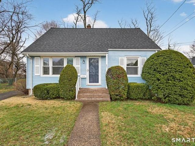 321 Franklin Rd, Hamden, CT 06517