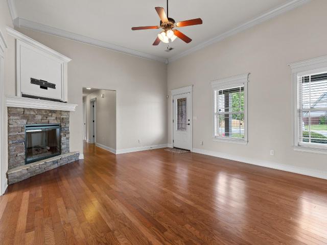 321 Honeyberry Lane
