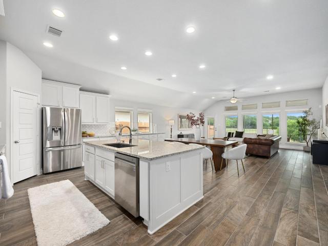 321 La Grotta Ln
