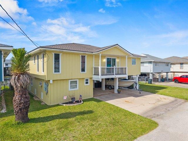 321 Ling St, Bayou Vista, TX 77563