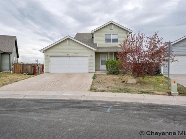 321 Medicine Bow Ave, Cheyenne, WY 82007