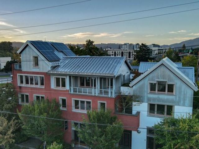 321 Mill St Apt 2, Eugene, OR 97401