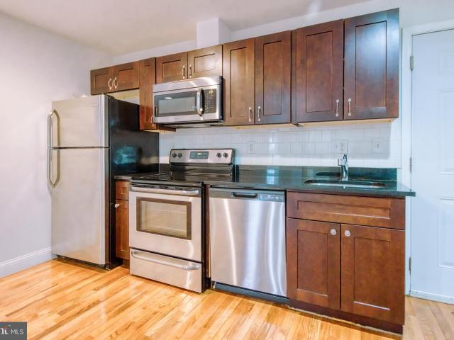 321 N 40th St, Unit 2, Philadelphia, PA 19104 | Compass