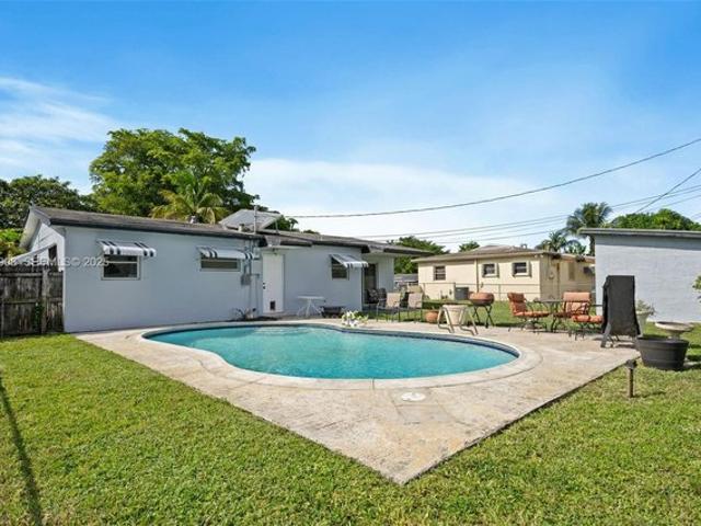 321 N 69th Ave, Hollywood, FL 33024