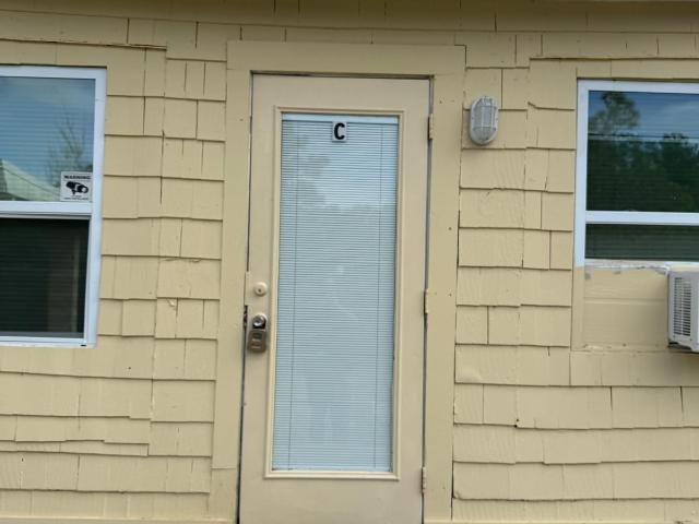 321 N 11th St, Unit C, Fort Pierce, FL 34950 | MLS #B26013 | Compass