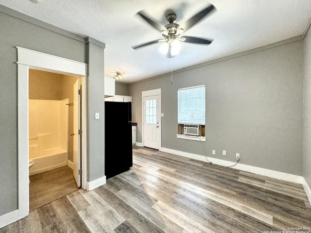 321 N Chupaderas St, Unit 101, San Antonio, TX 78207 | MLS #1896
