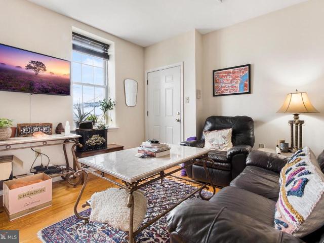 321 23 N Front Street # 4