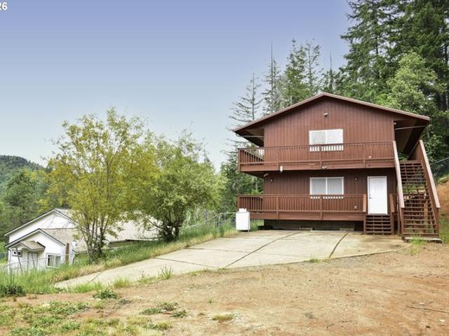 321 N Frontage Rd, Wolf Creek, OR 97497