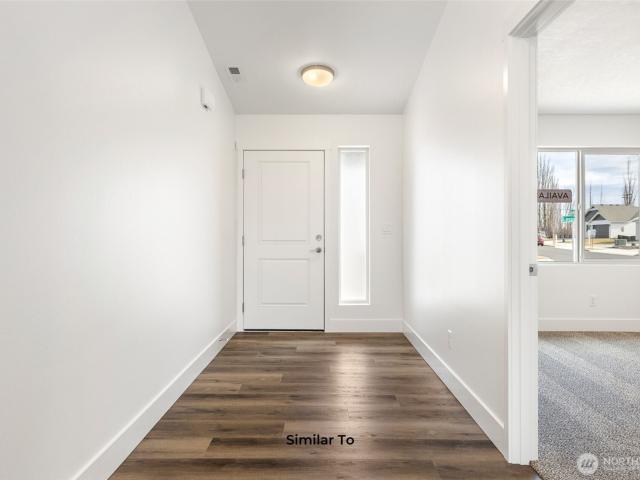 321 N Lessor Loop