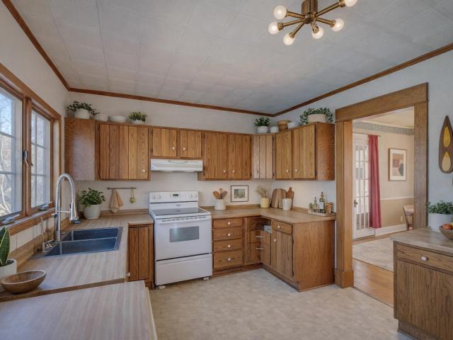 321 S Parker Drive