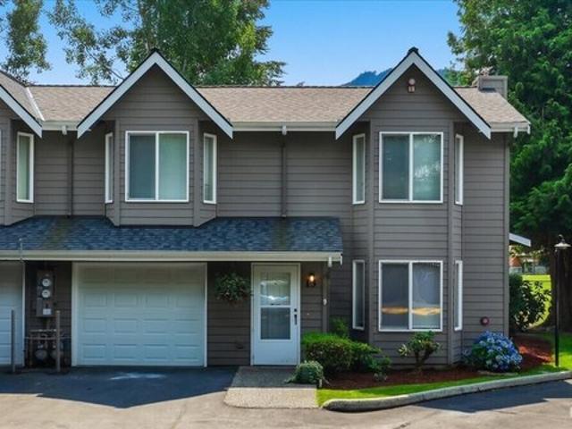 321 SE Orchard Dr Apt 13, North Bend, WA 98045