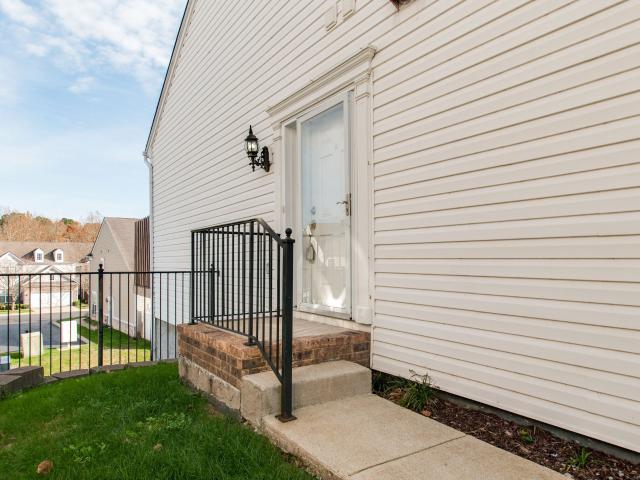 321 Shady Creek Ln