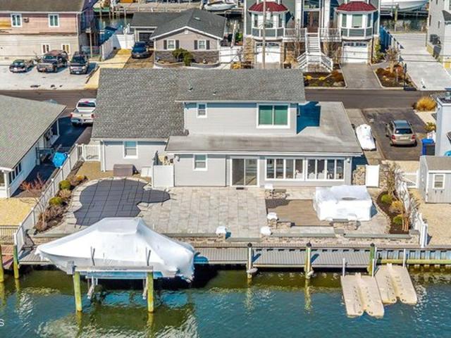 321 Stephan Ave, Toms River, NJ 08753
