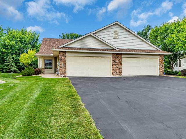 321 Summer Pl E, Maplewood, MN 55117 | MLS #7065 | Compass
