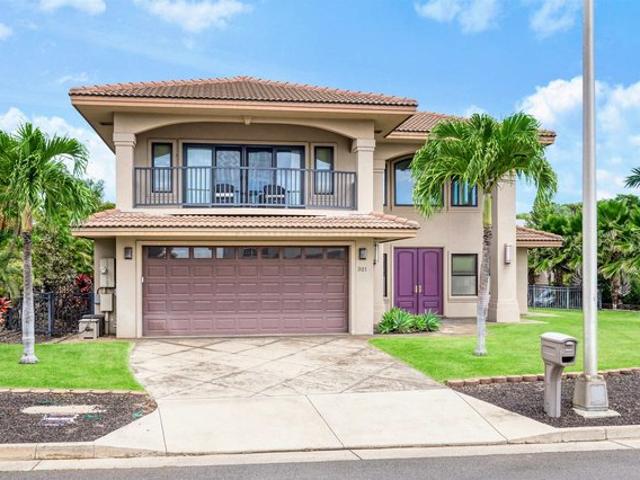 321 Puumakani Pl, Kahului, HI 96732