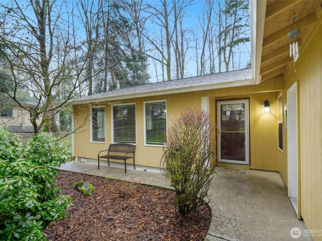 321 Rollingwood Dr, Kelso, WA 98626 | Compass
