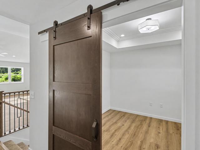 321 Roosevelt Street