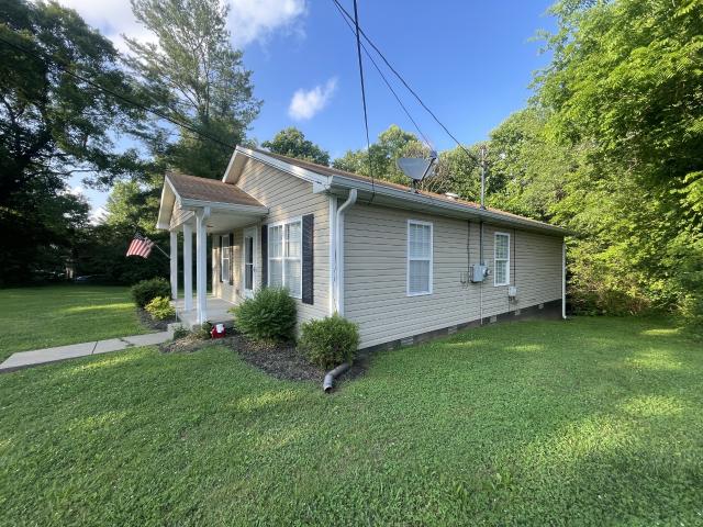 321 Rossview Rd