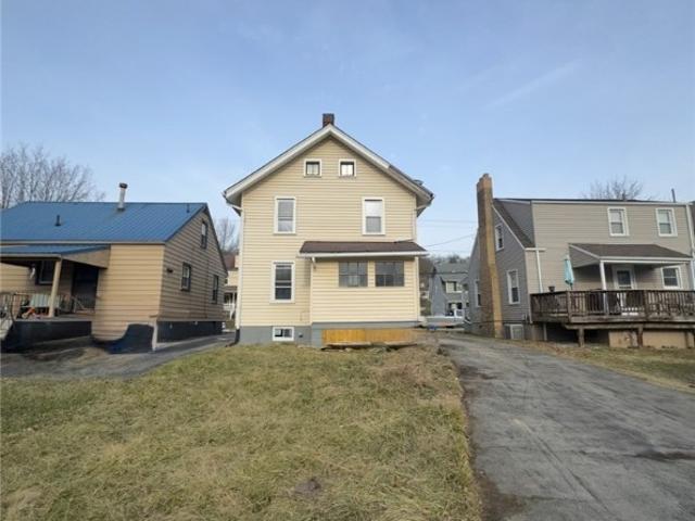 321 W Wood Street W