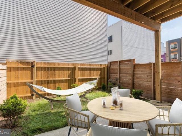 321 W Berks St, Philadelphia, PA 19122