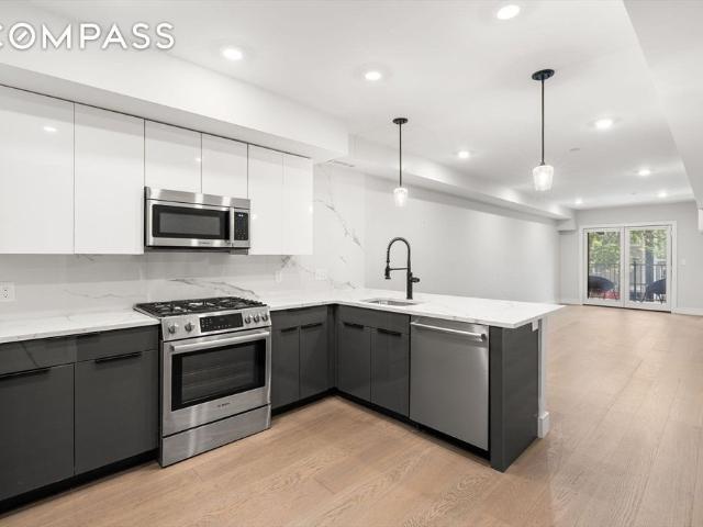 321 W Broadway 1, Boston, MA