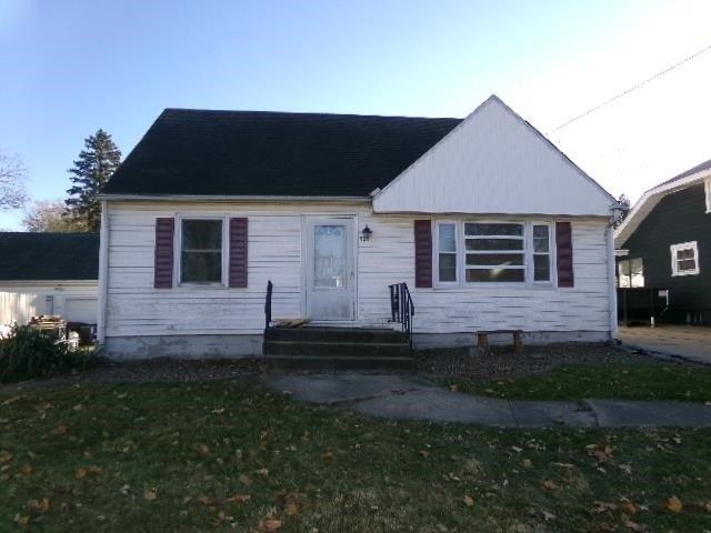 321 W Garfield St, Freeport, IL 61032
