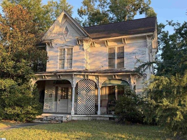 321 W Main St, Clinton, SC 29325