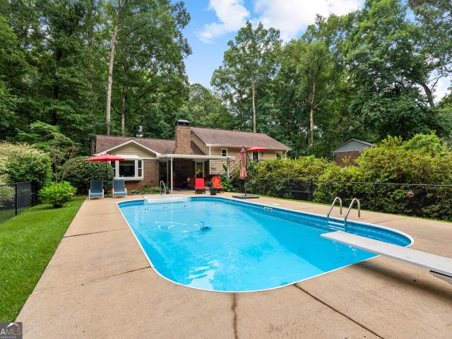 321 Woodfield Circle