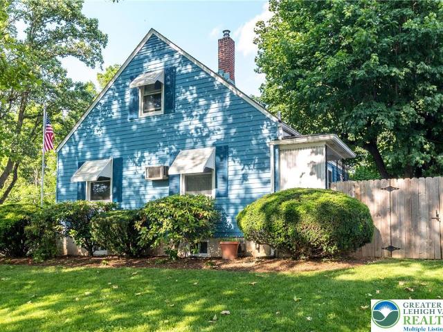 321 Willow Road