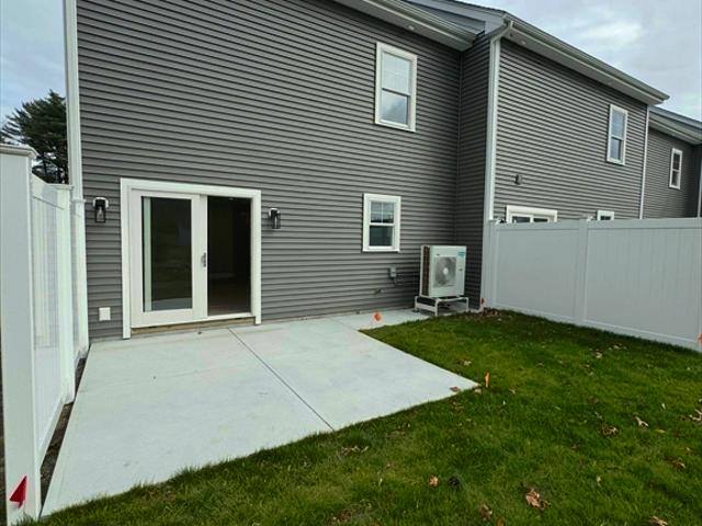 321 Winthrop St, Unit 103, Taunton, MA 02780 | MLS #73499 | Compass