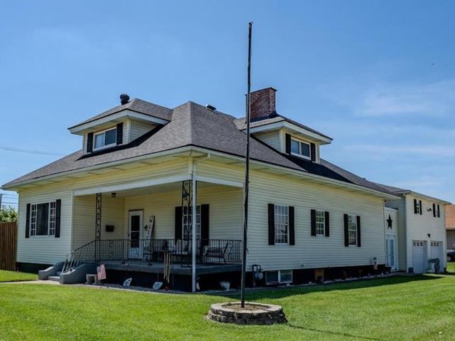 321 Wyanoke St, Ironton, OH 45638