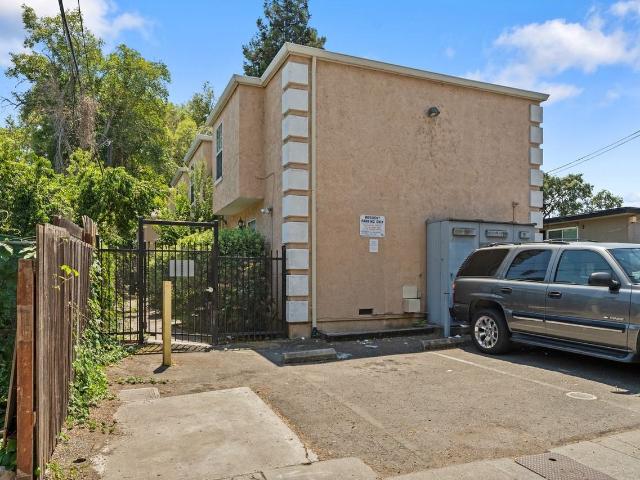 321 T Street 2 Bedroom Apartment for Rent at 321 T St, Sacramento, CA 95811