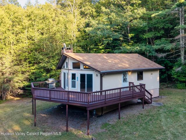 321 Terrace Dr, Lexington, NY 12468 | MLS #20254 | Compass
