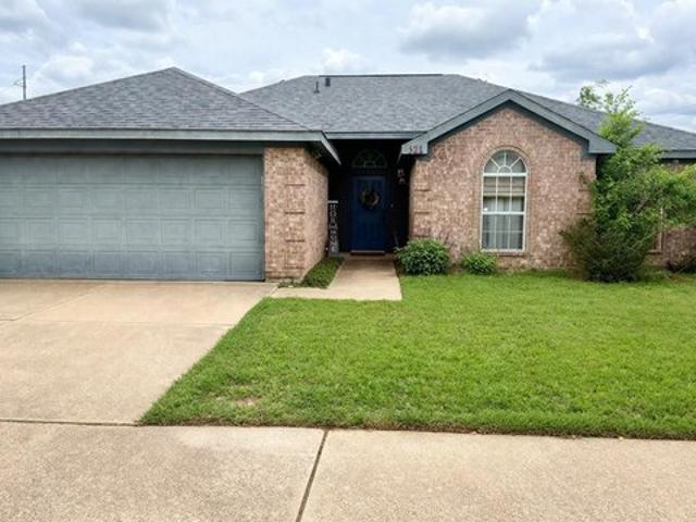 321 Village Pkwy, Crowley, TX 76036