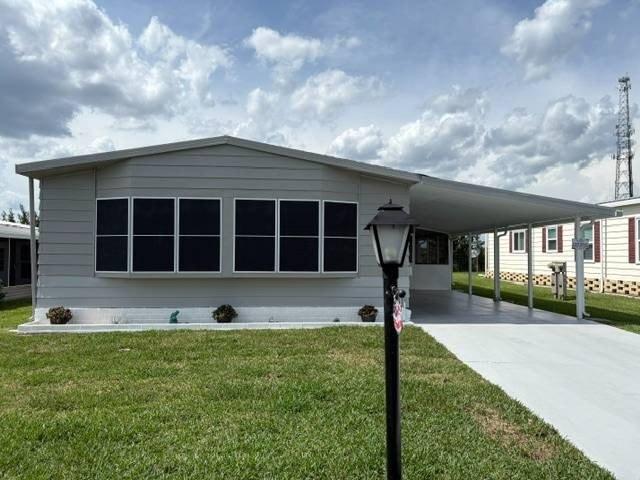 321 Yellow Willow St, Sebring, FL 33876