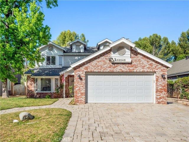 32248 Green Hill Dr, Castaic, CA 91384