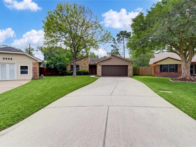 3224 Teakwood Circle